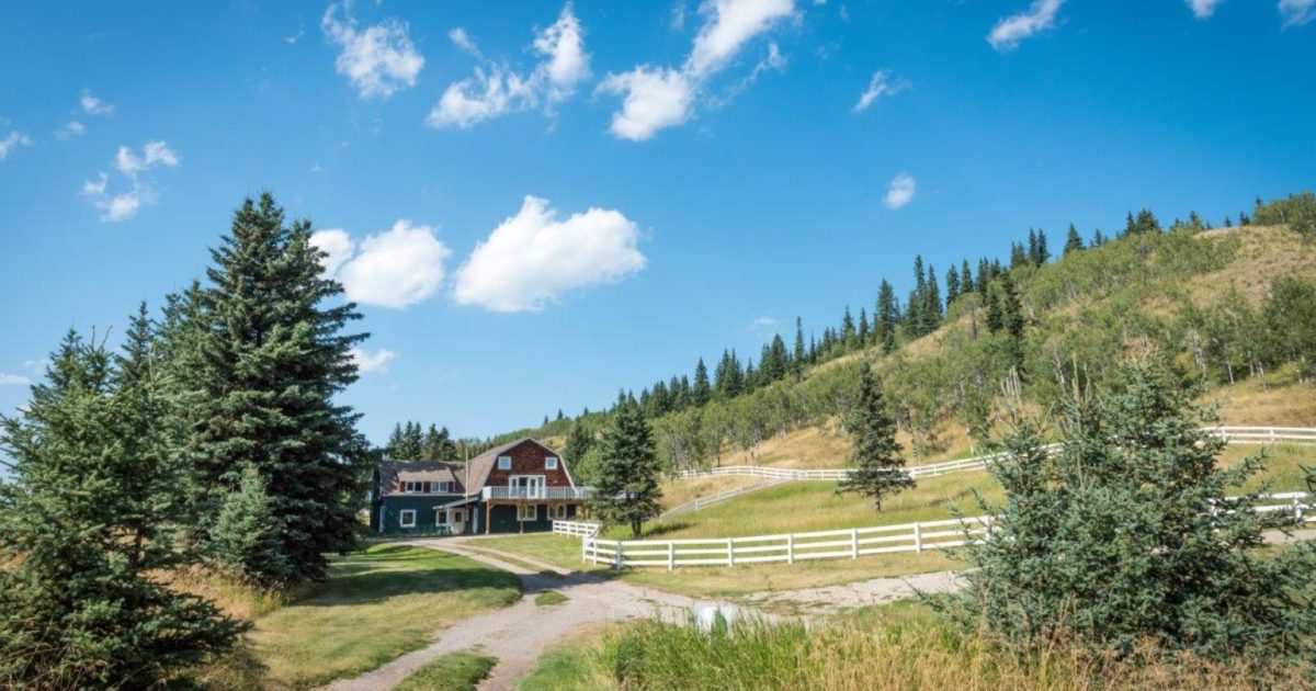 Cochrane/Ghost Lake | Charming Inns of Alberta